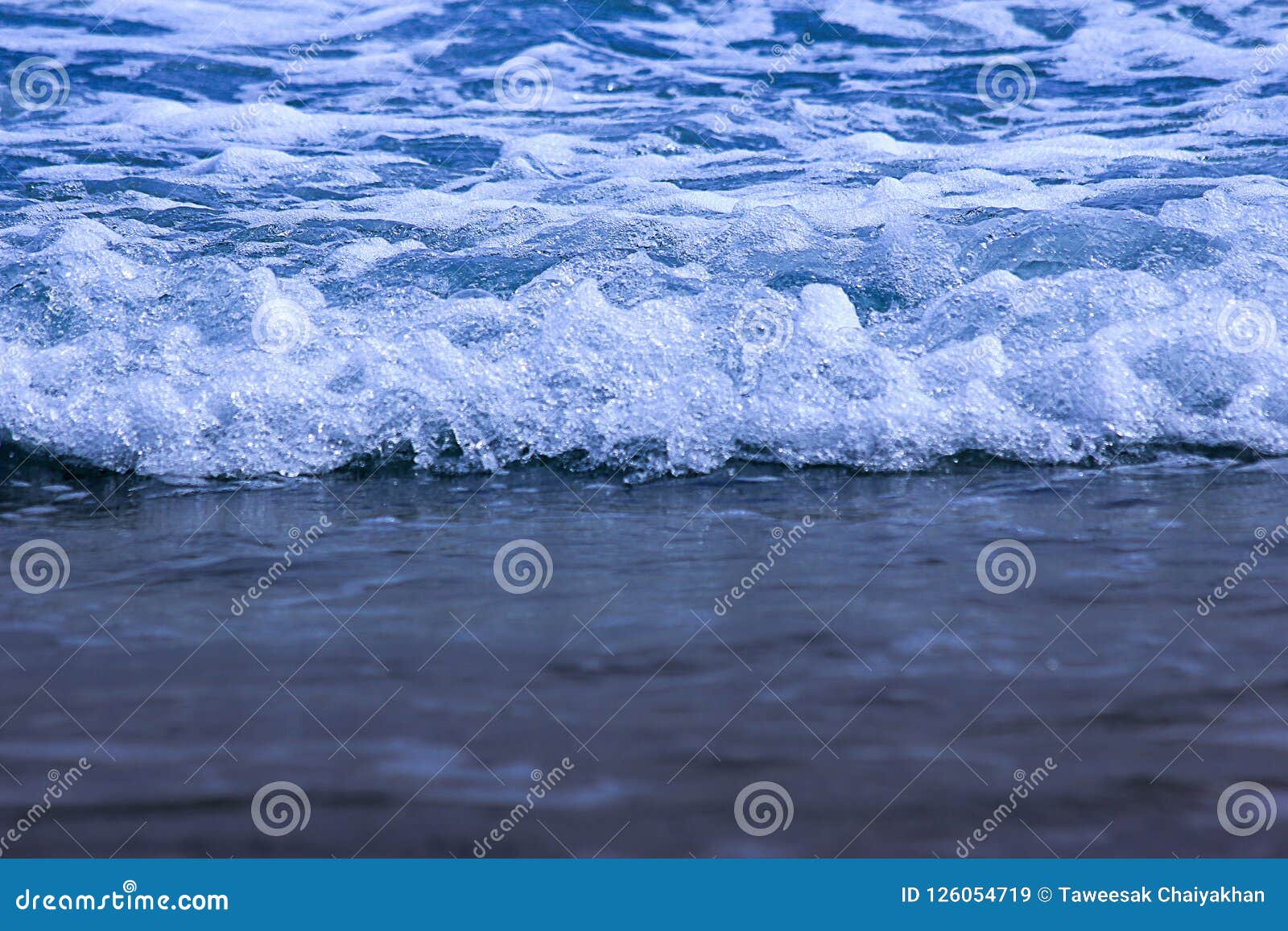 The Flowing of Water Wave on the Beach Stock Image - Image of abstract ...