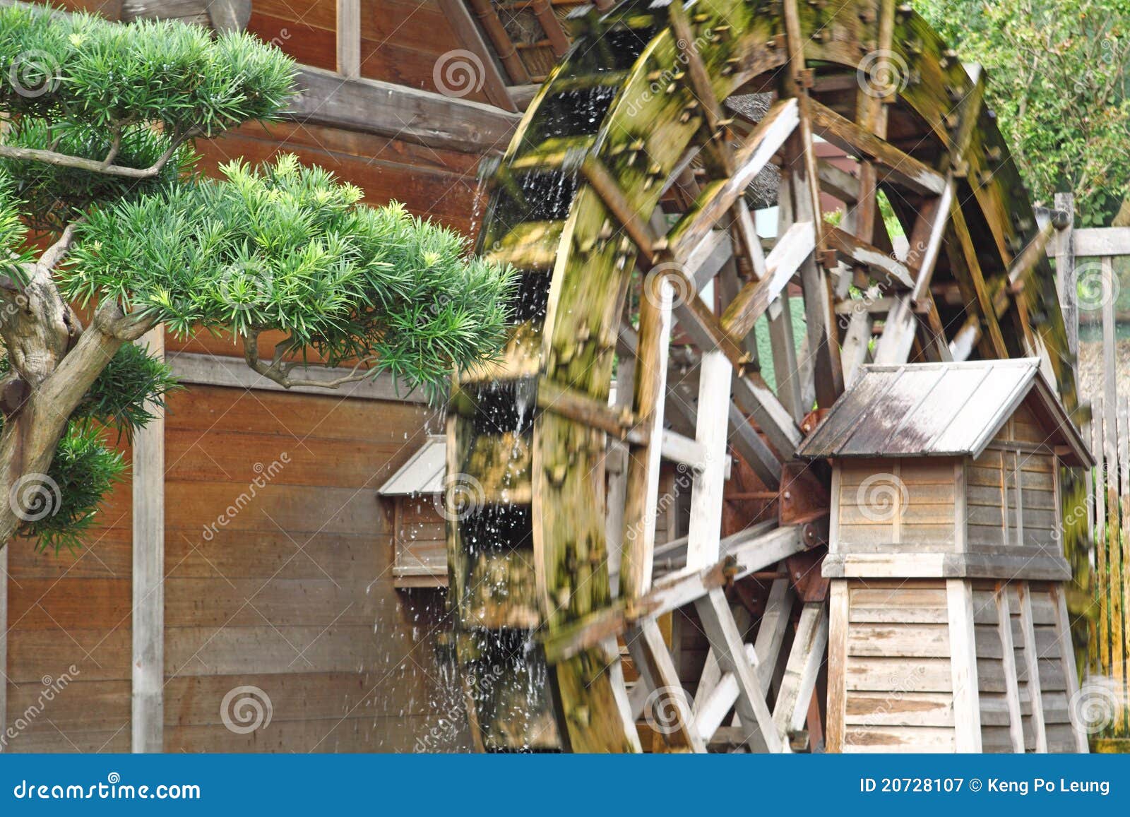 Water Wheel on Old Grist Mill Stock Image - Image of creekside, shot ...