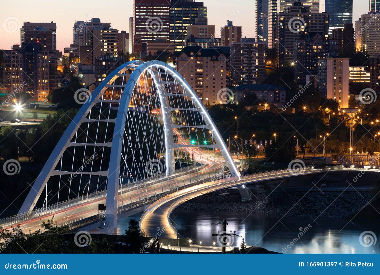 Waterdale Bridge Close Up stock image. Image of cityscape - 166901397