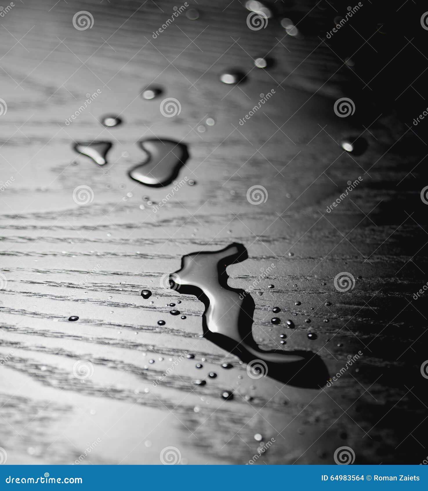 Waterdrops on the Black Table Stock Photo - Image of drinking, flowing ...