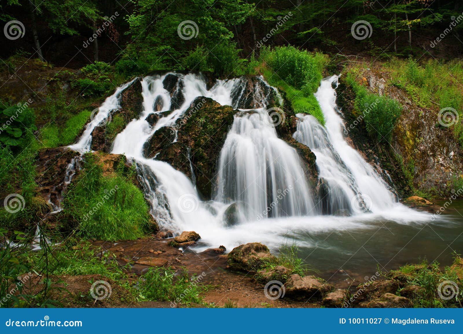 Waterfall stock image. Image of falls, colorful, ecology - 10011027