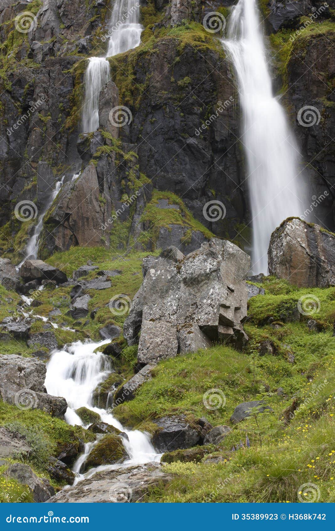The Basaltic Rocks Formation At Palouse Falls State Park In Washington ...