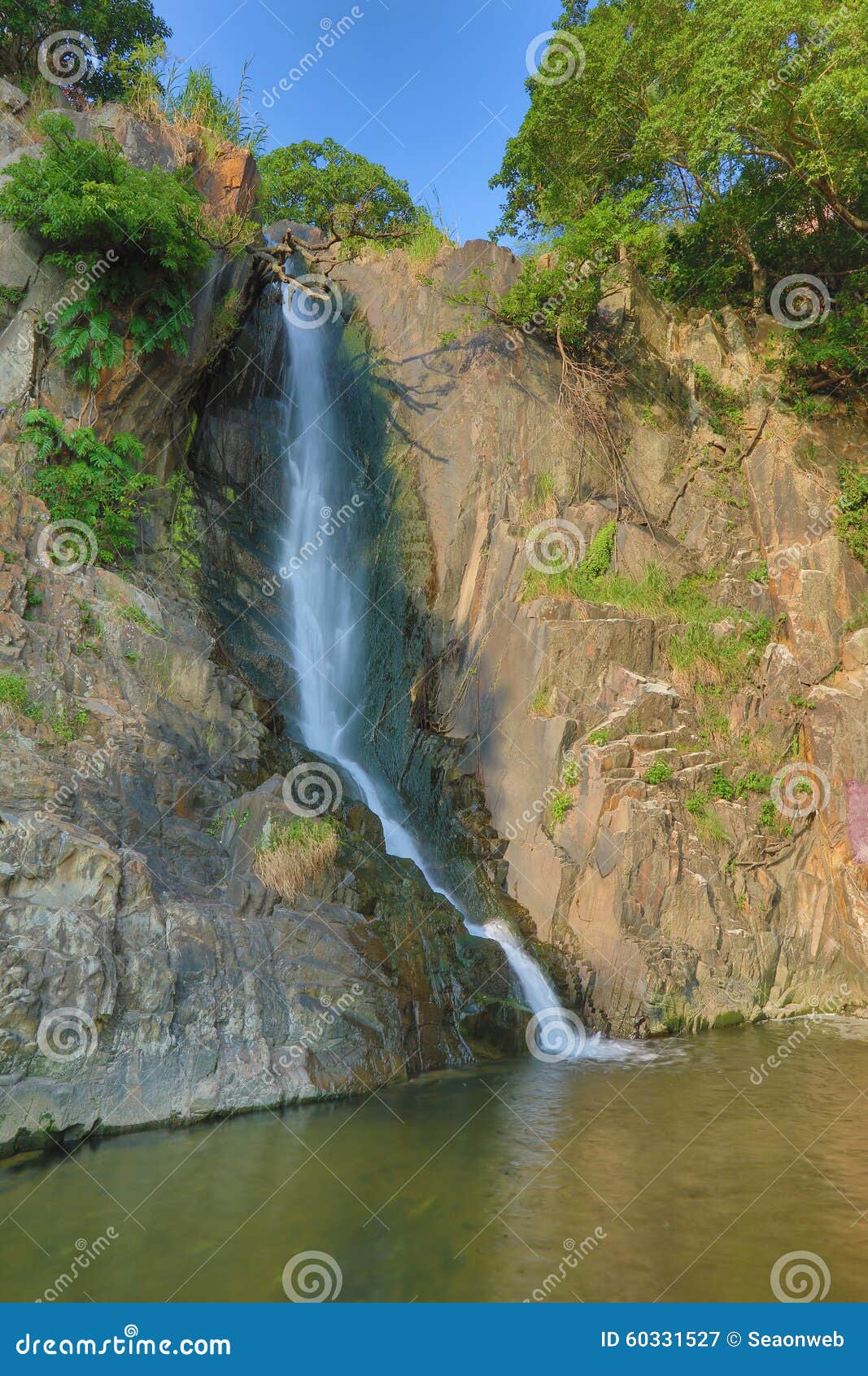 Waterfall Bay Park,hk stock image. Image of coast, boat - 60331527