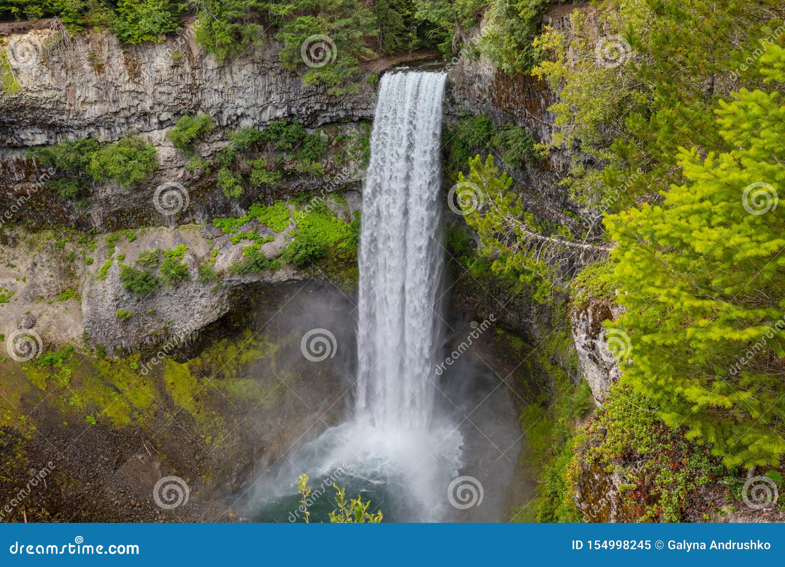 Waterfall in Canada stock image. Image of cold, river - 154998245