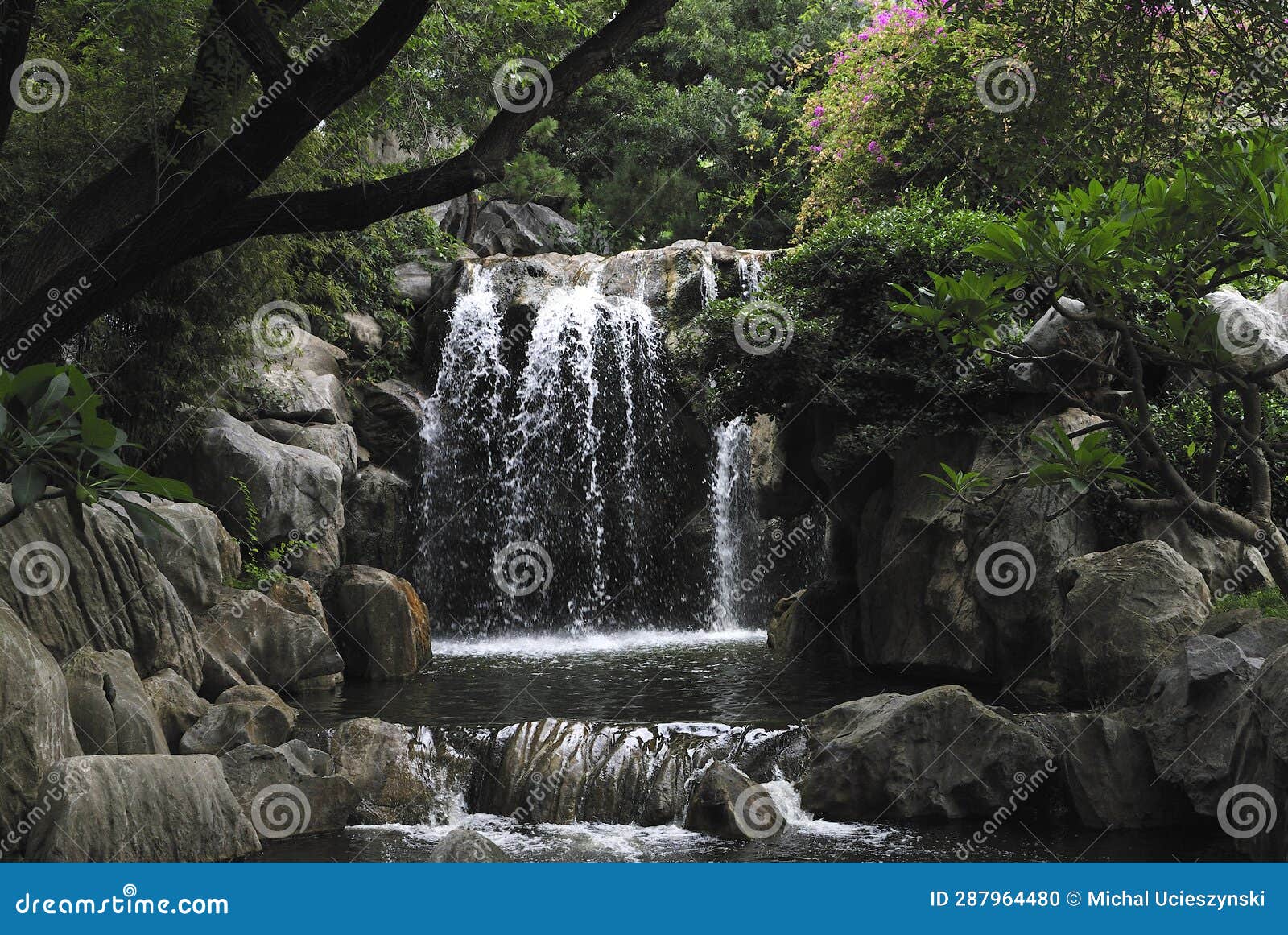 Waterfall in Chinese Gardens Stock Photo - Image of chinese, relax ...