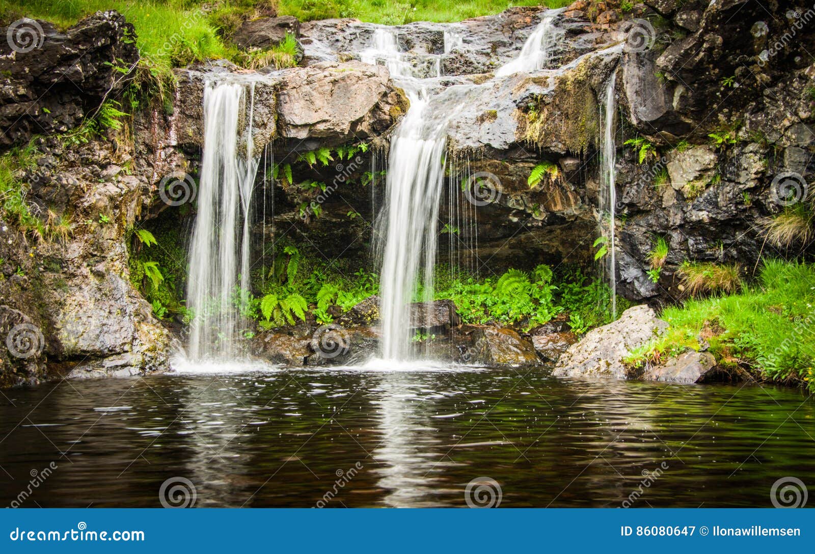 Waterfall In Fairy Glen Falls, Rosemarkie, Fortrose, Highlands, Scoland ...