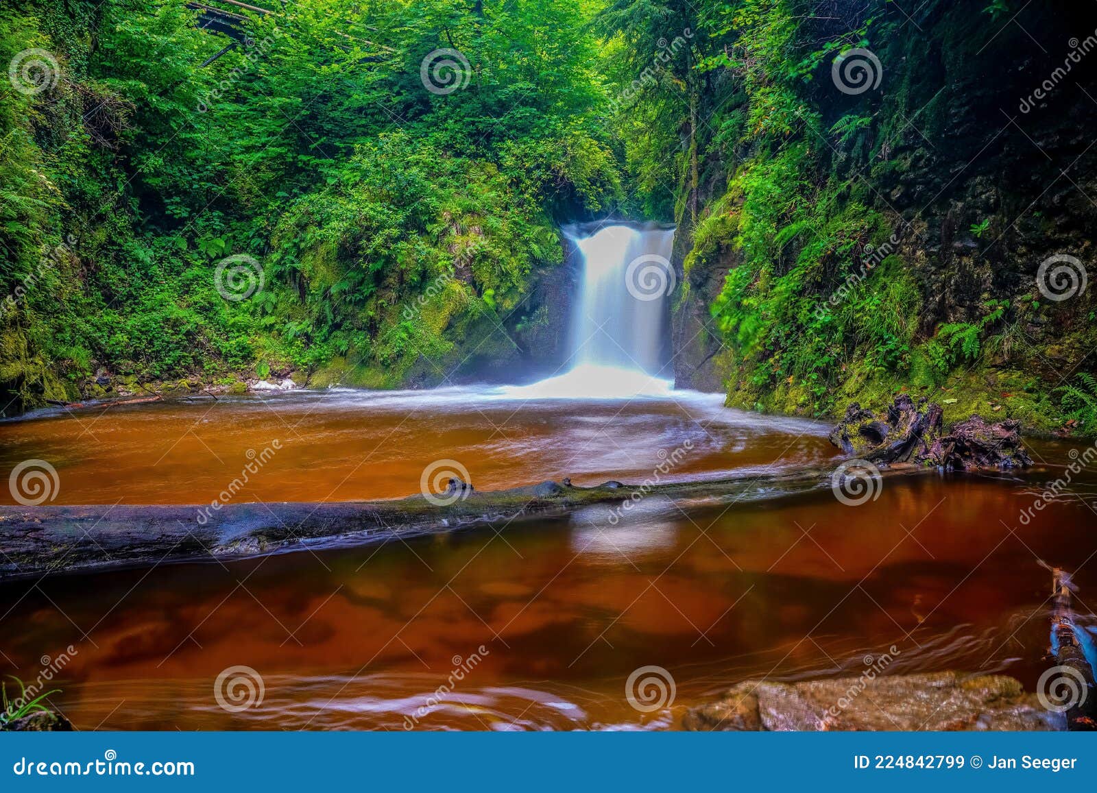 Waterfall in Green stock image. Image of wilderness - 224842799