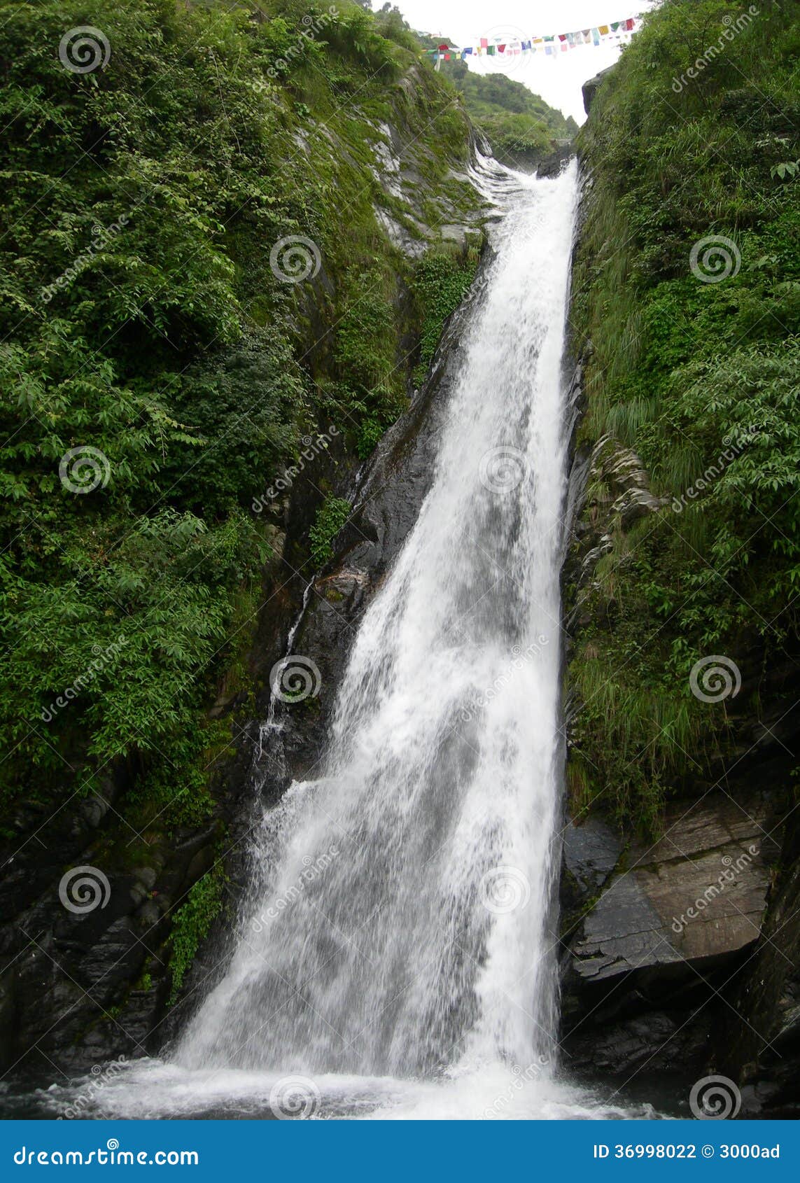 Waterfall in the High Himalayas, India Stock Photo - Image of tourism ...