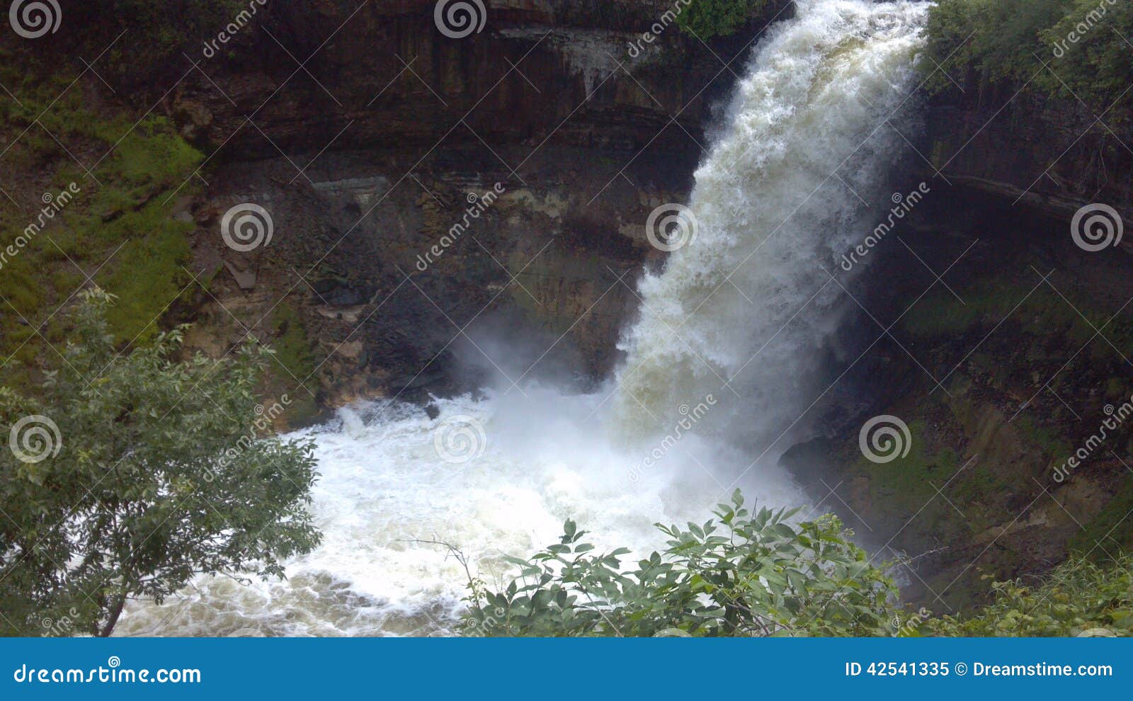 Waterfall stock image. Image of rock, forest, water, rivers - 42541335