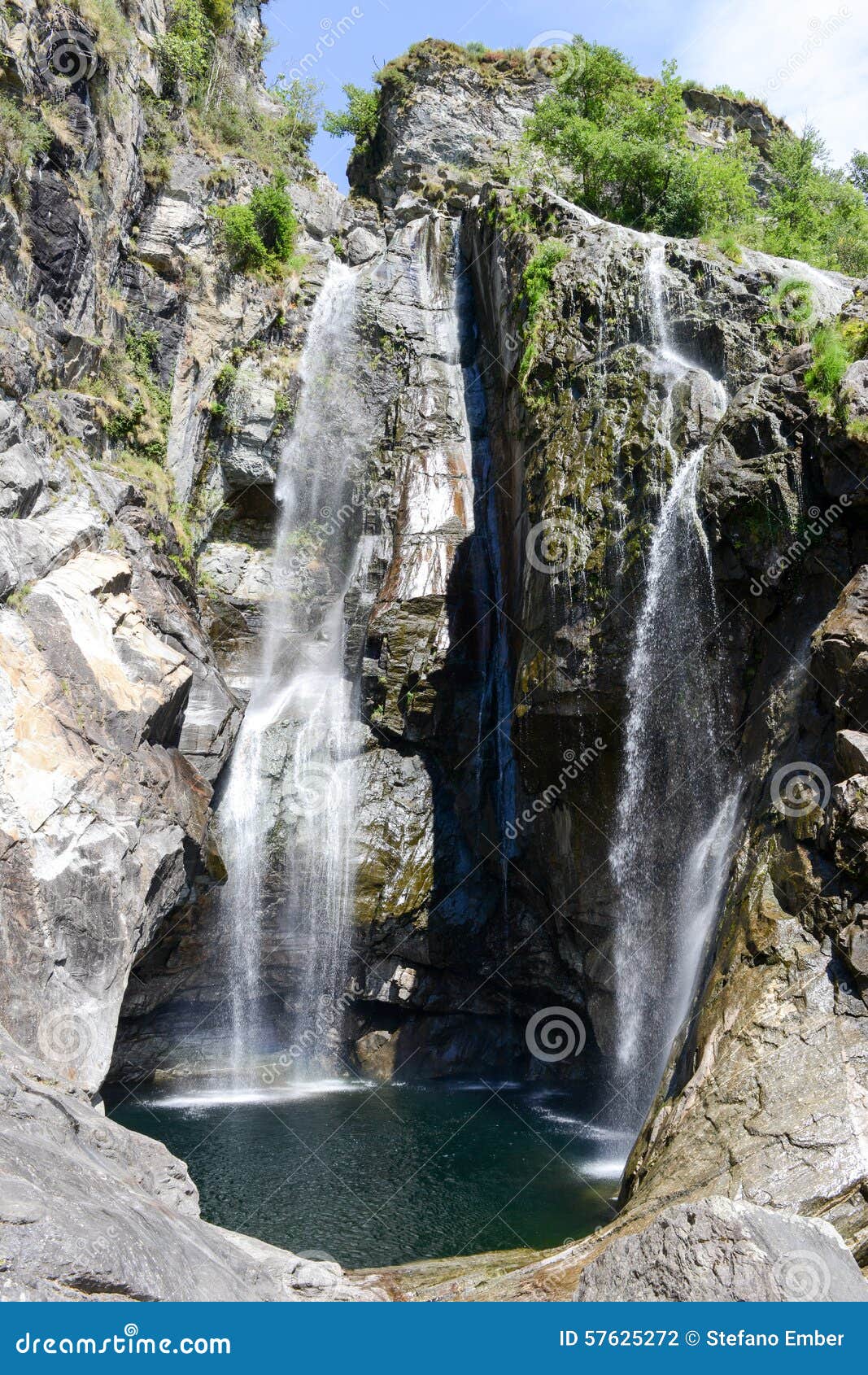 The waterfall of Maggia stock photo. Image of majestic - 57625272