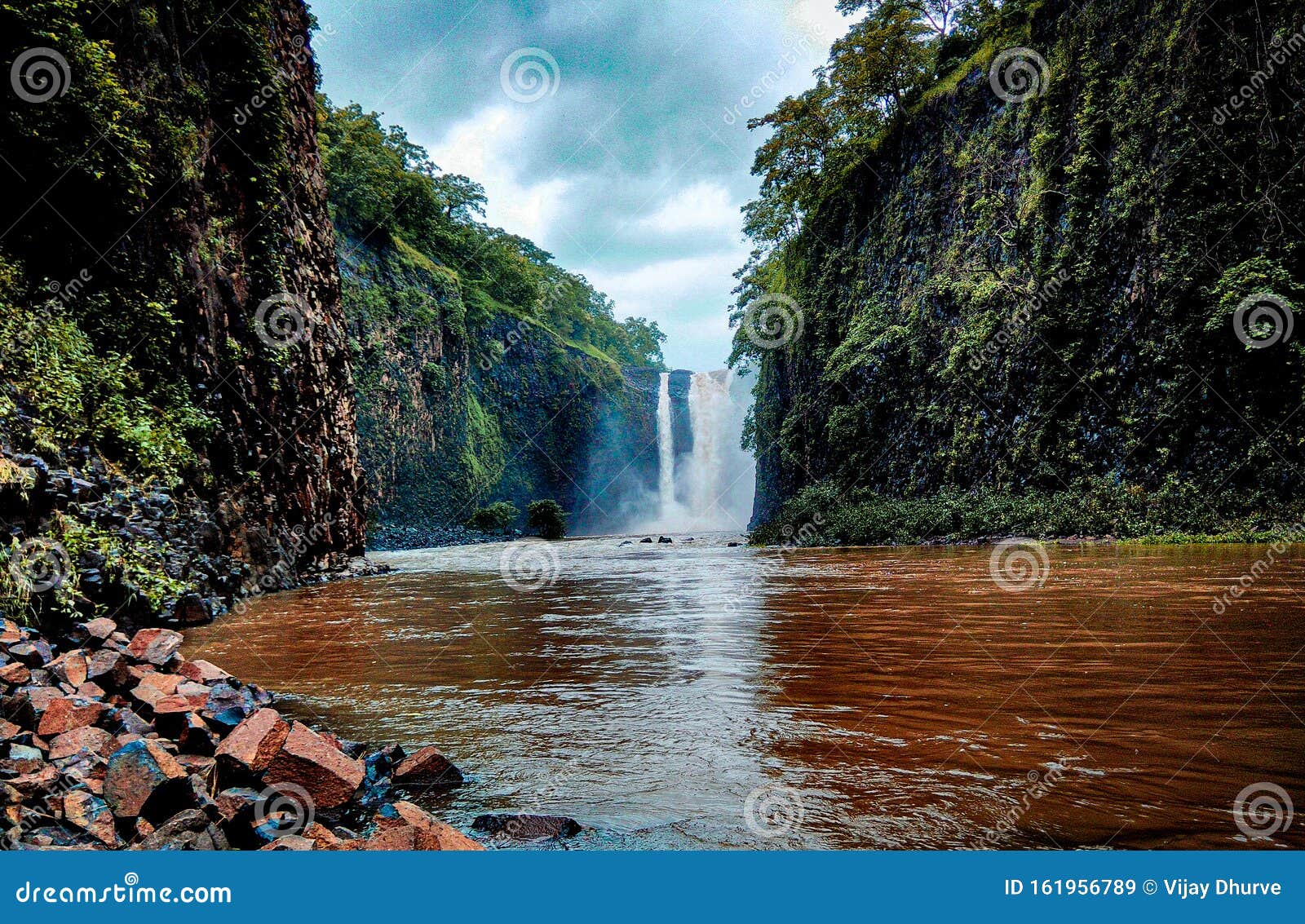 Waterfall in monsoon stock image. Image of waterfall - 161956789