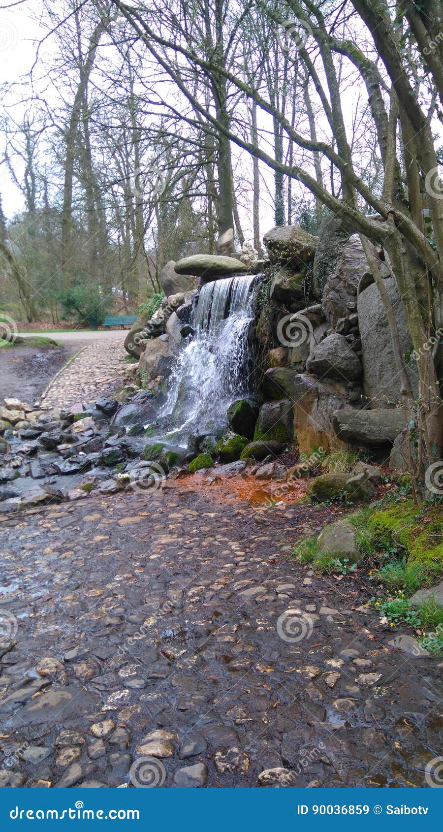 Waterfall Sonsbeekpark Arnhem Editorial Stock Image - Image of nature ...