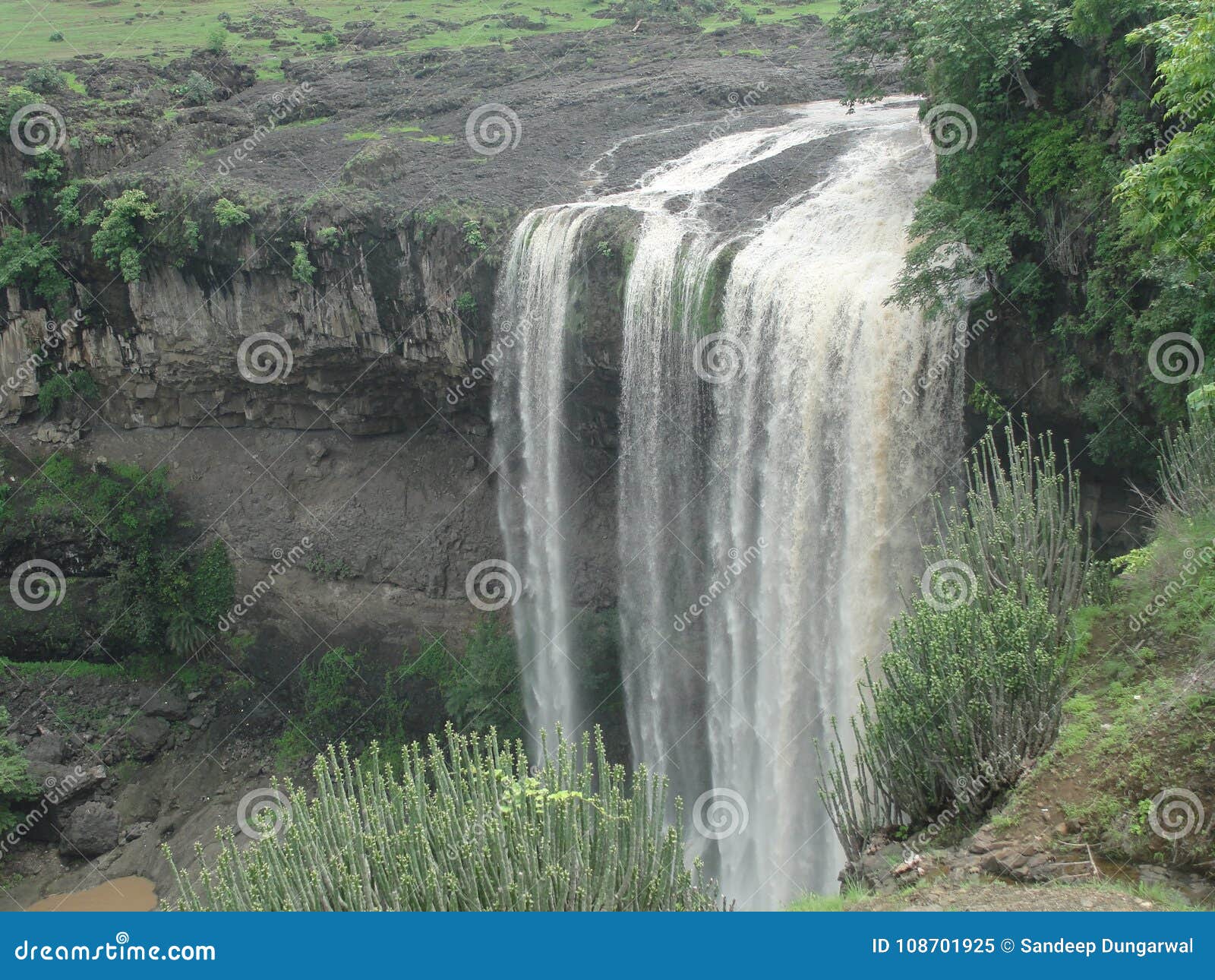 Waterfall stock image. Image of indore, fall, tinchha - 108701925