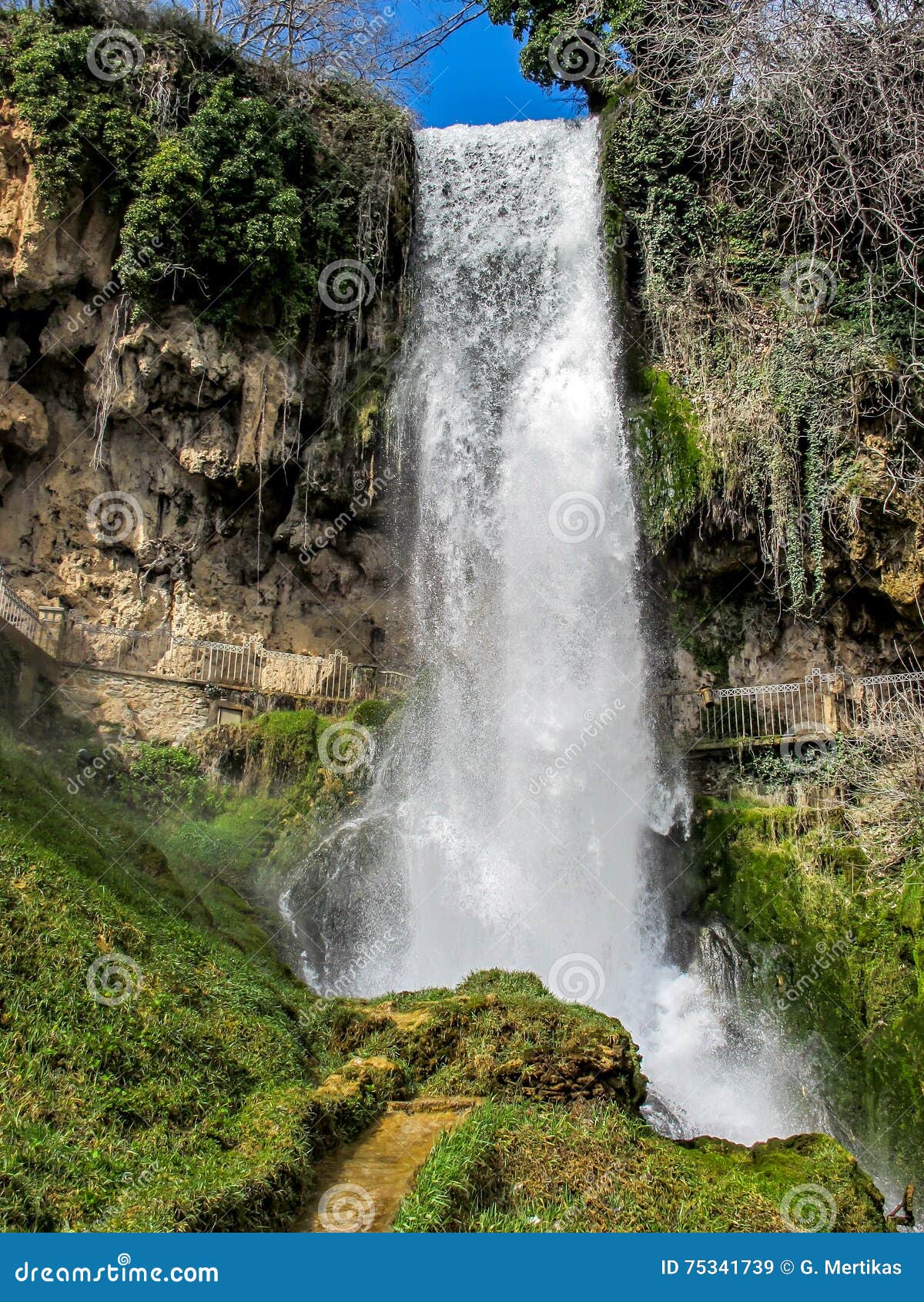 Waterfall-Vertical-v2 stock image. Image of long, motion - 75341739