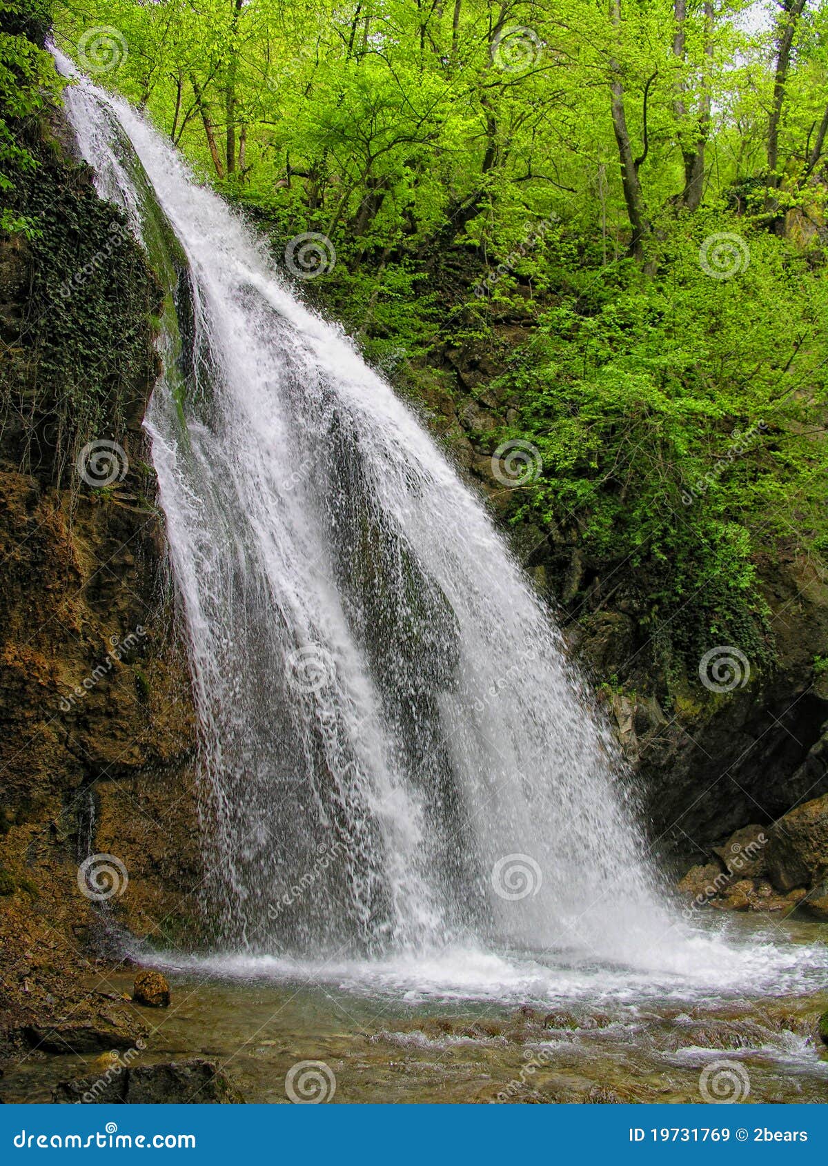 Waterfall in wood stock image. Image of foliage, autumn - 19731769