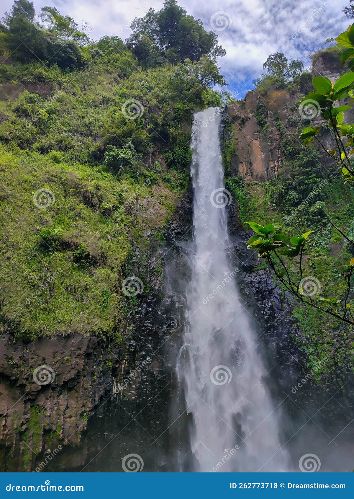 Waterfalls on cliffside stock photo. Image of beautiful - 262773718