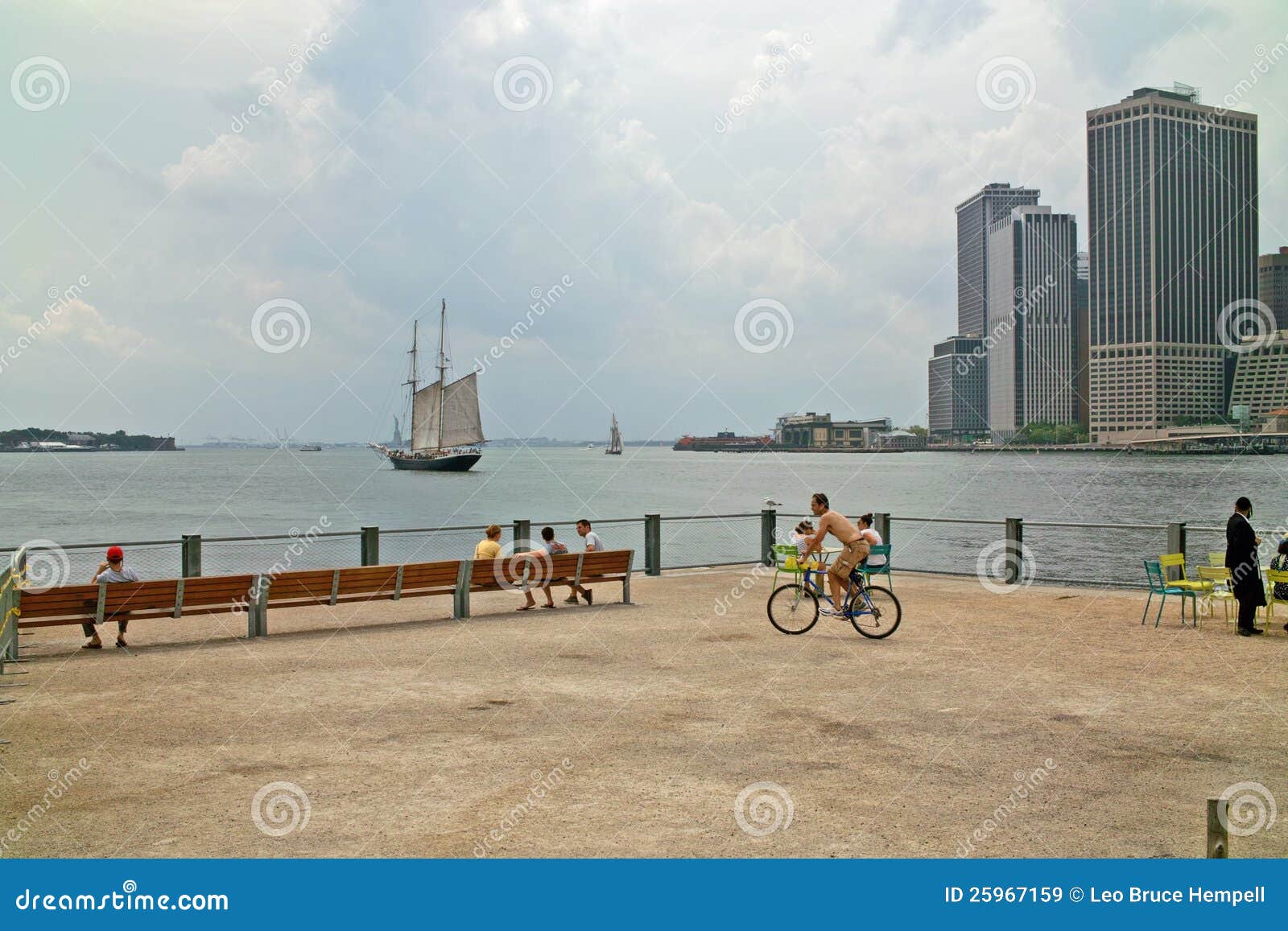 Waterfront at Brooklyn Bridge Park New York USA Editorial Stock Image ...