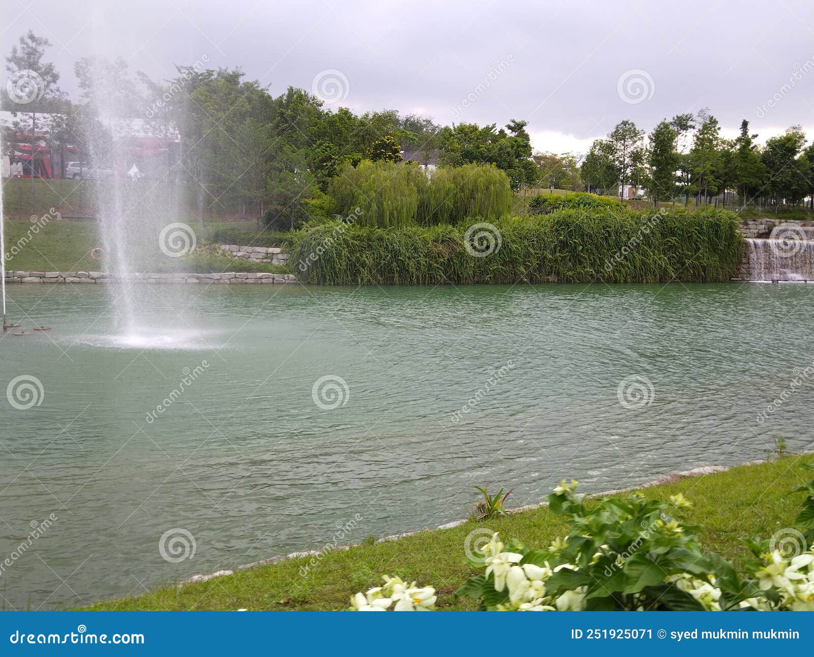Waterfront at the Lake Town Resort Stock Image - Image of waterfront ...