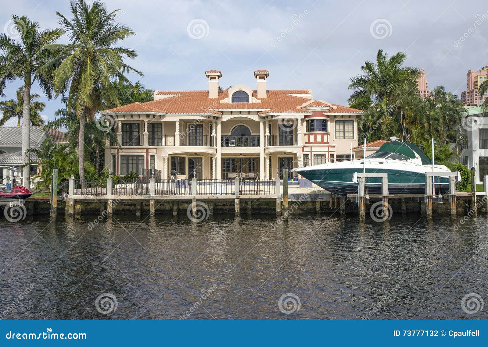Waterfront real estate editorial photography. Image of fort - 73777132
