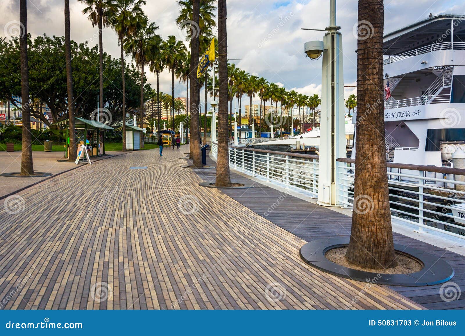 Waterfront Walkway in Long Beach Editorial Stock Photo - Image of ...