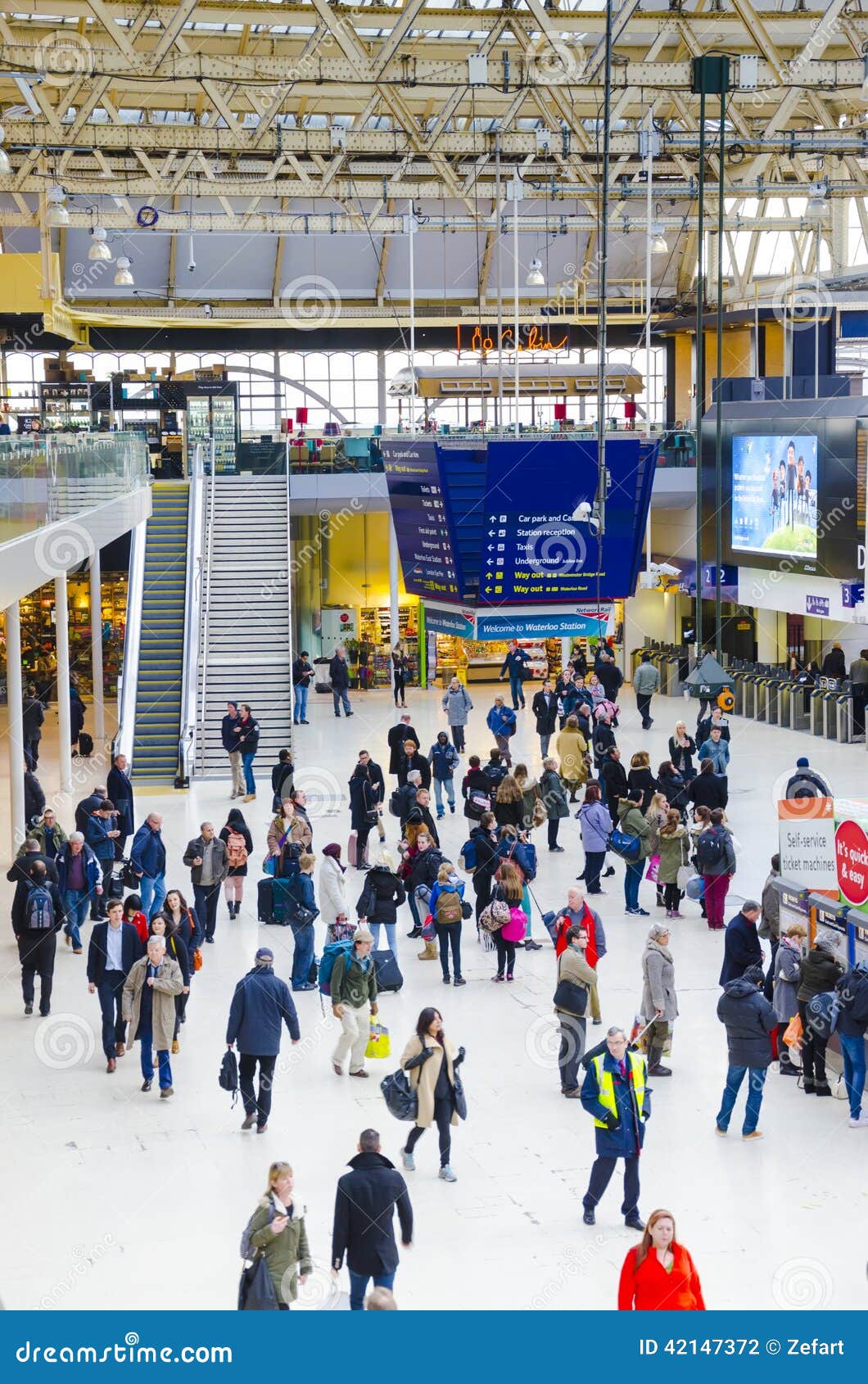 Waterloo Railway Station, London Editorial Photography - Image of ...