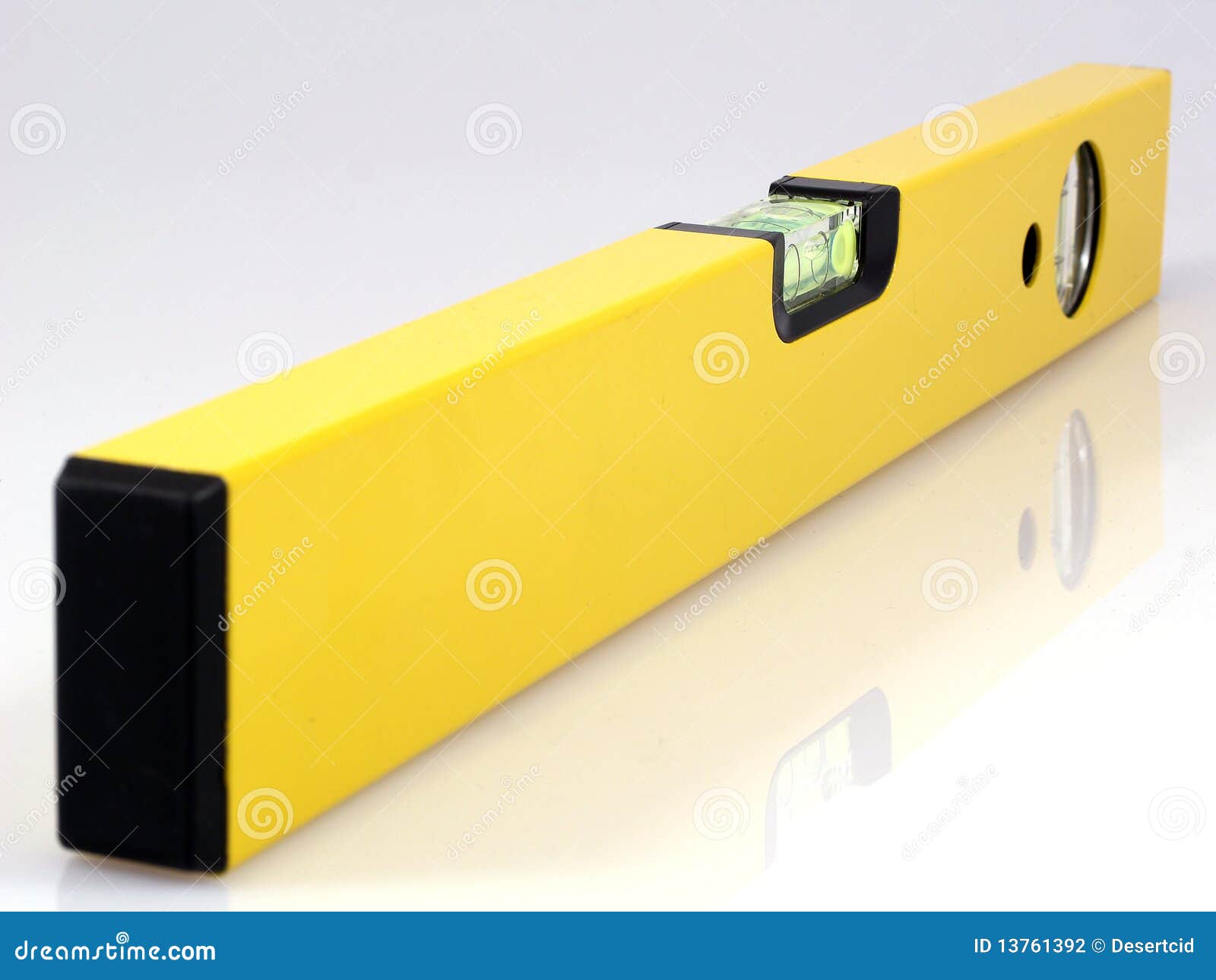 Waterpas stock foto. Image of vloeistof, apparatuur, geest - 13761392