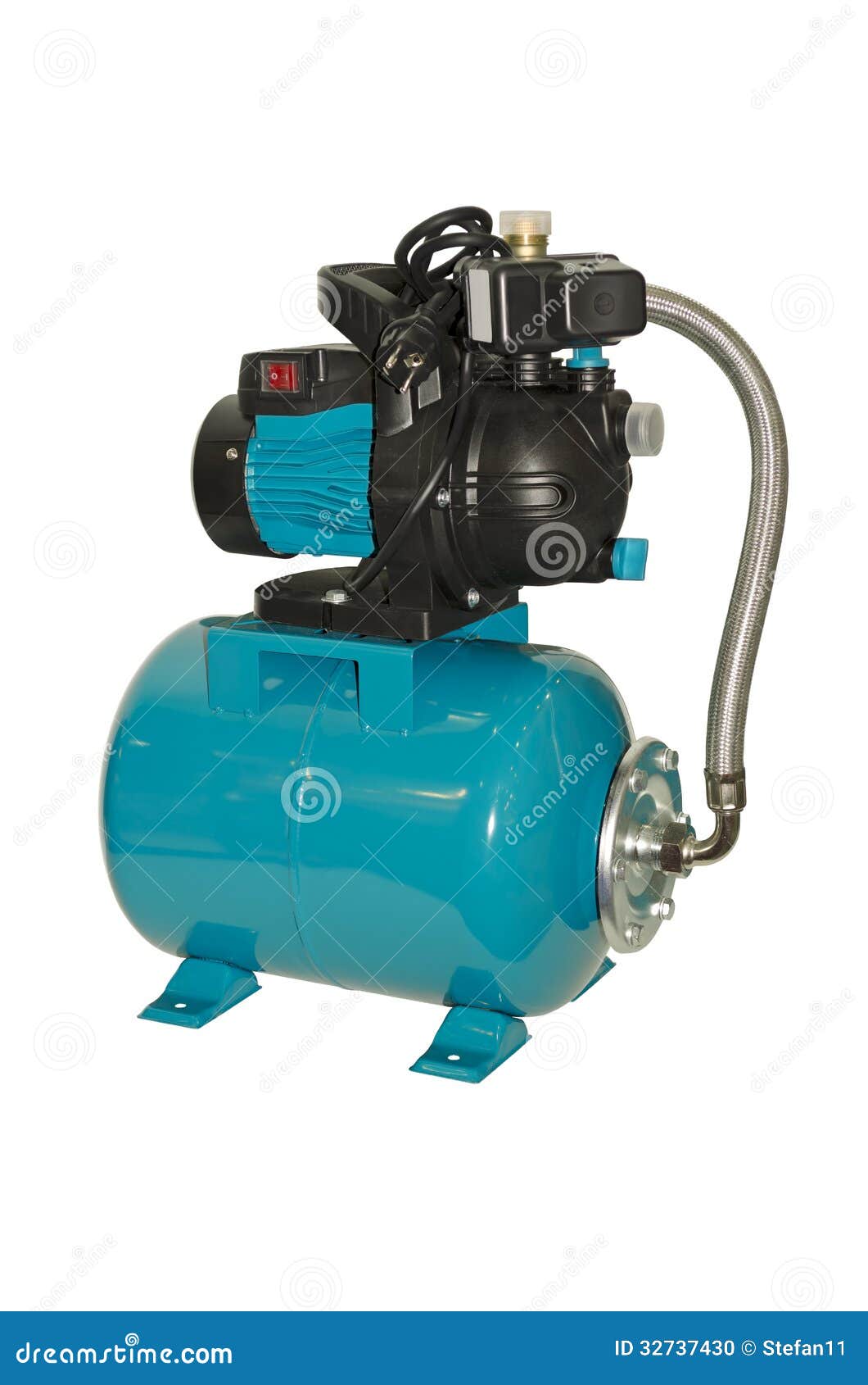 Waterpomp met drukvat stock foto. Afbeelding bestaande uit grijs - 32737430