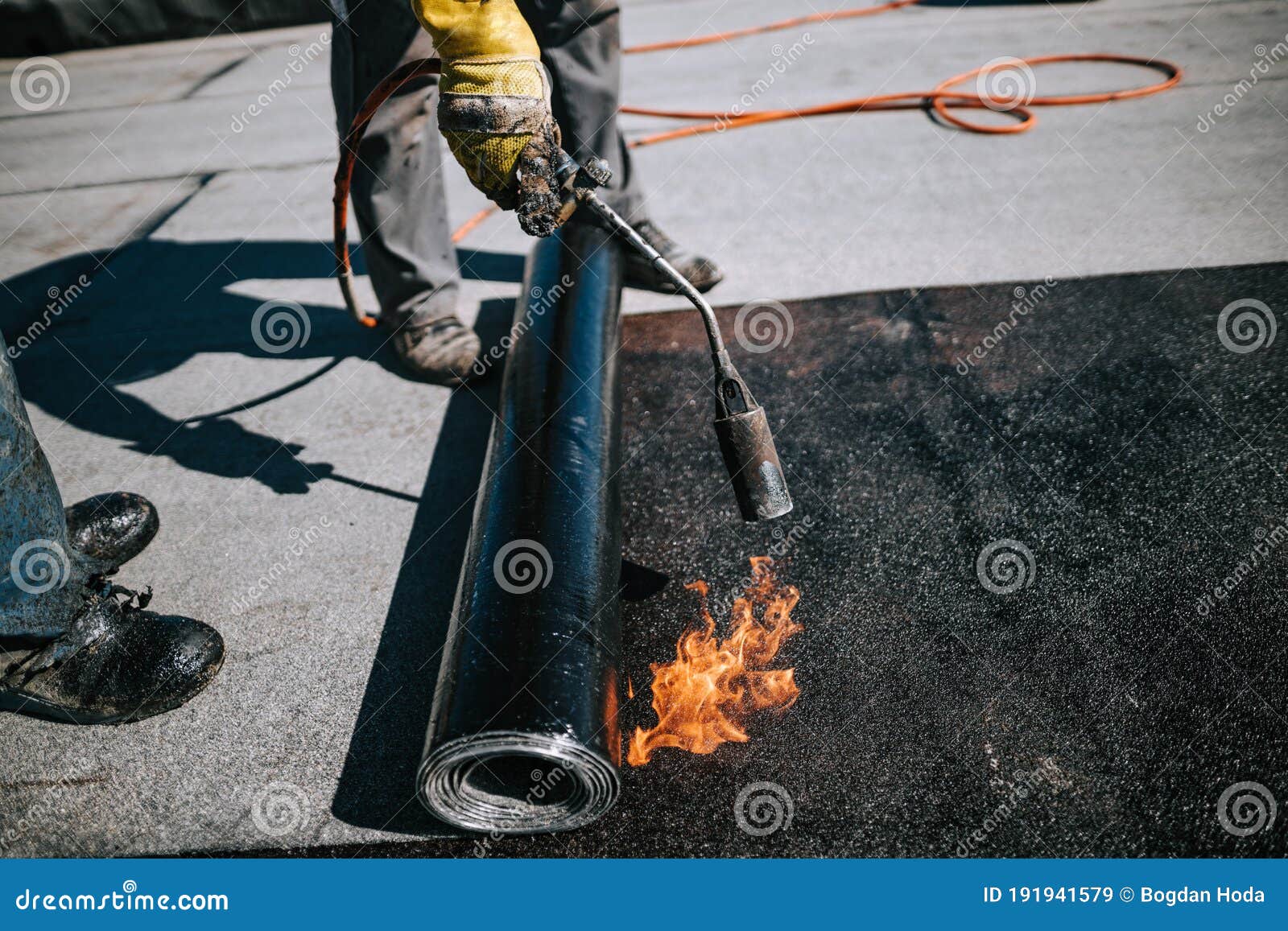 Waterproofing Insulation with Bituminous Membrane System. Professional ...