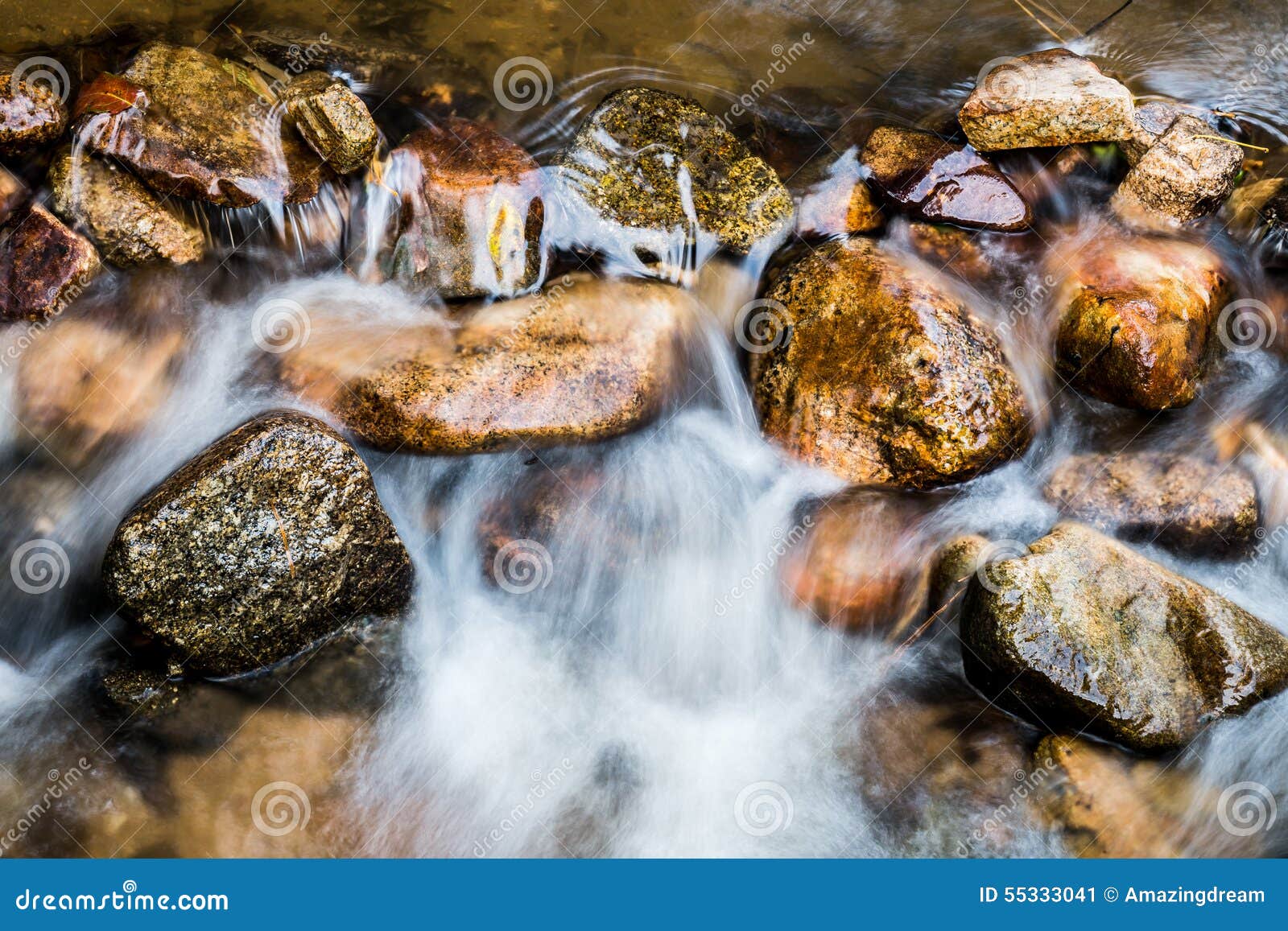 Waterstroom in Het Bos Van Thailand Stock Afbeelding - Image of ...