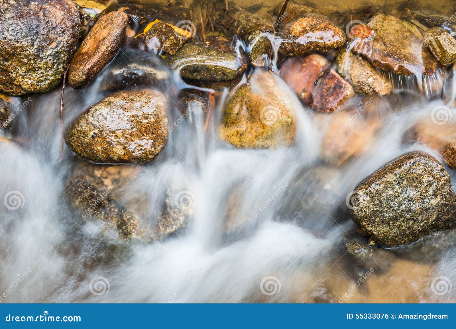 Waterstroom in Het Bos Van Thailand Stock Foto - Image of vloeistof ...