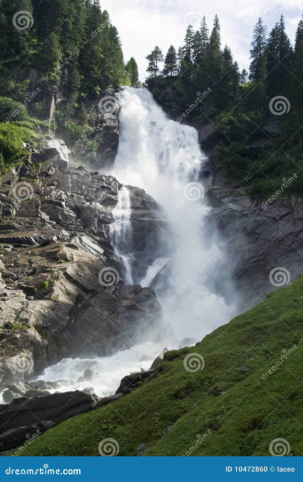 Watervallen Krimml in Oostenrijk Stock Foto - Image of ontruim, daling ...