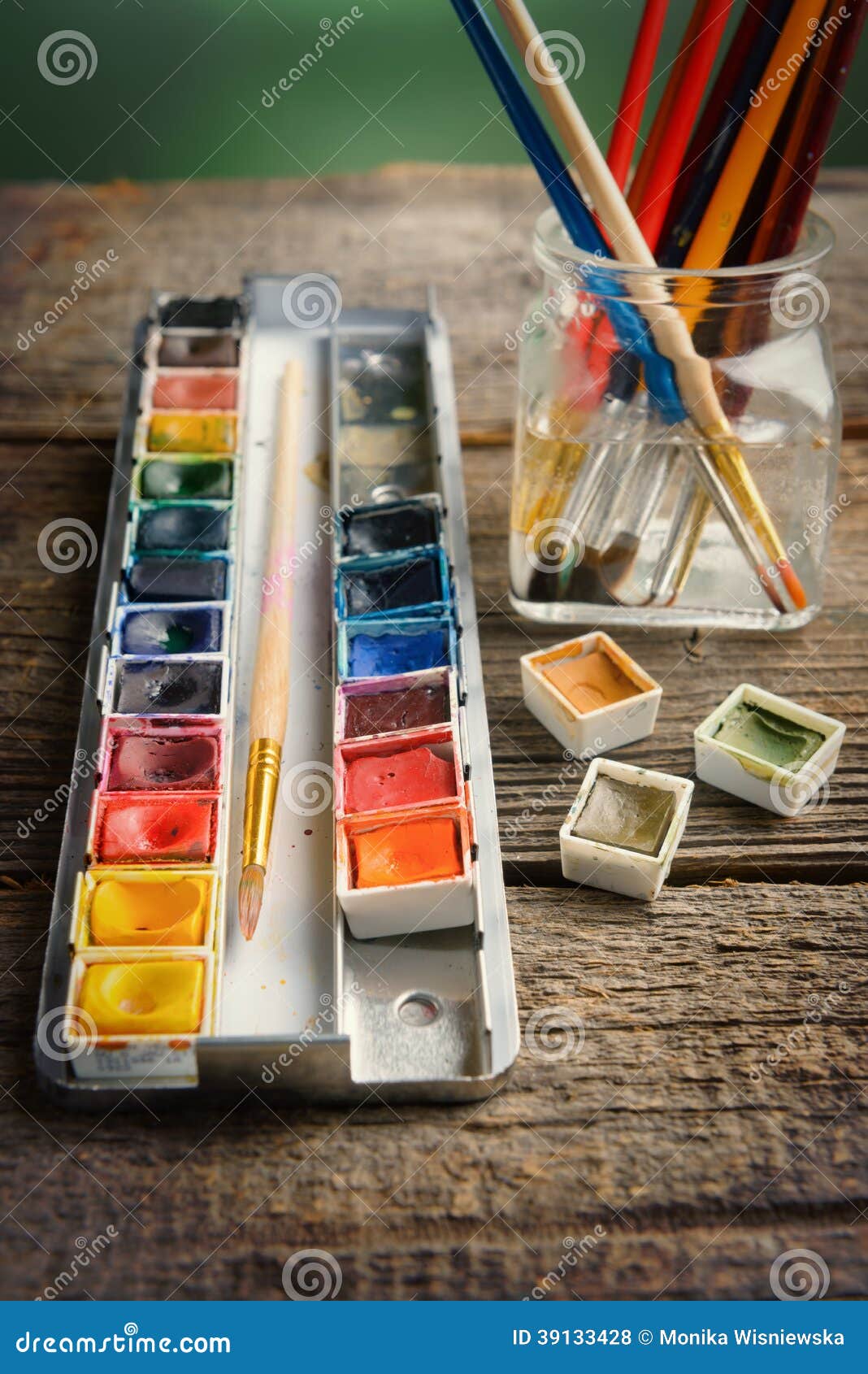 Waterverf stock foto. Image of slordig, verf, helder - 39133428