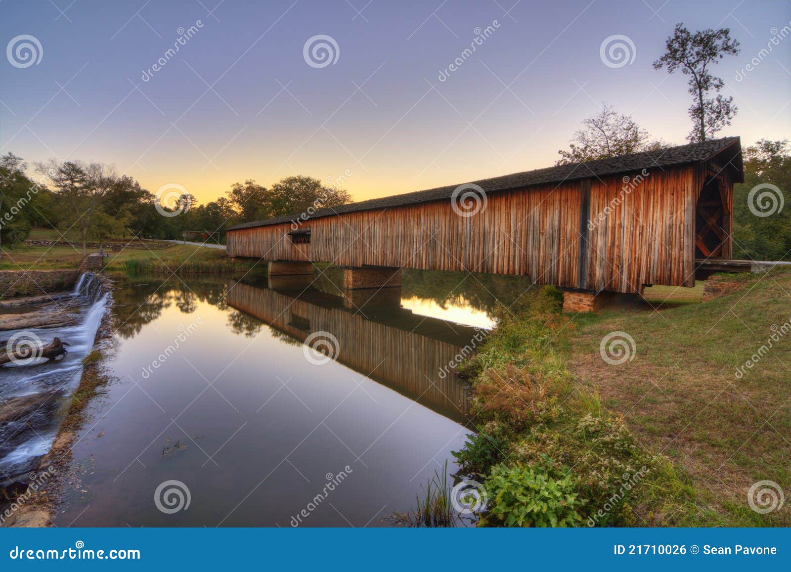 Watson Mill Bridge stock photo. Image of bridge, scene - 21710026