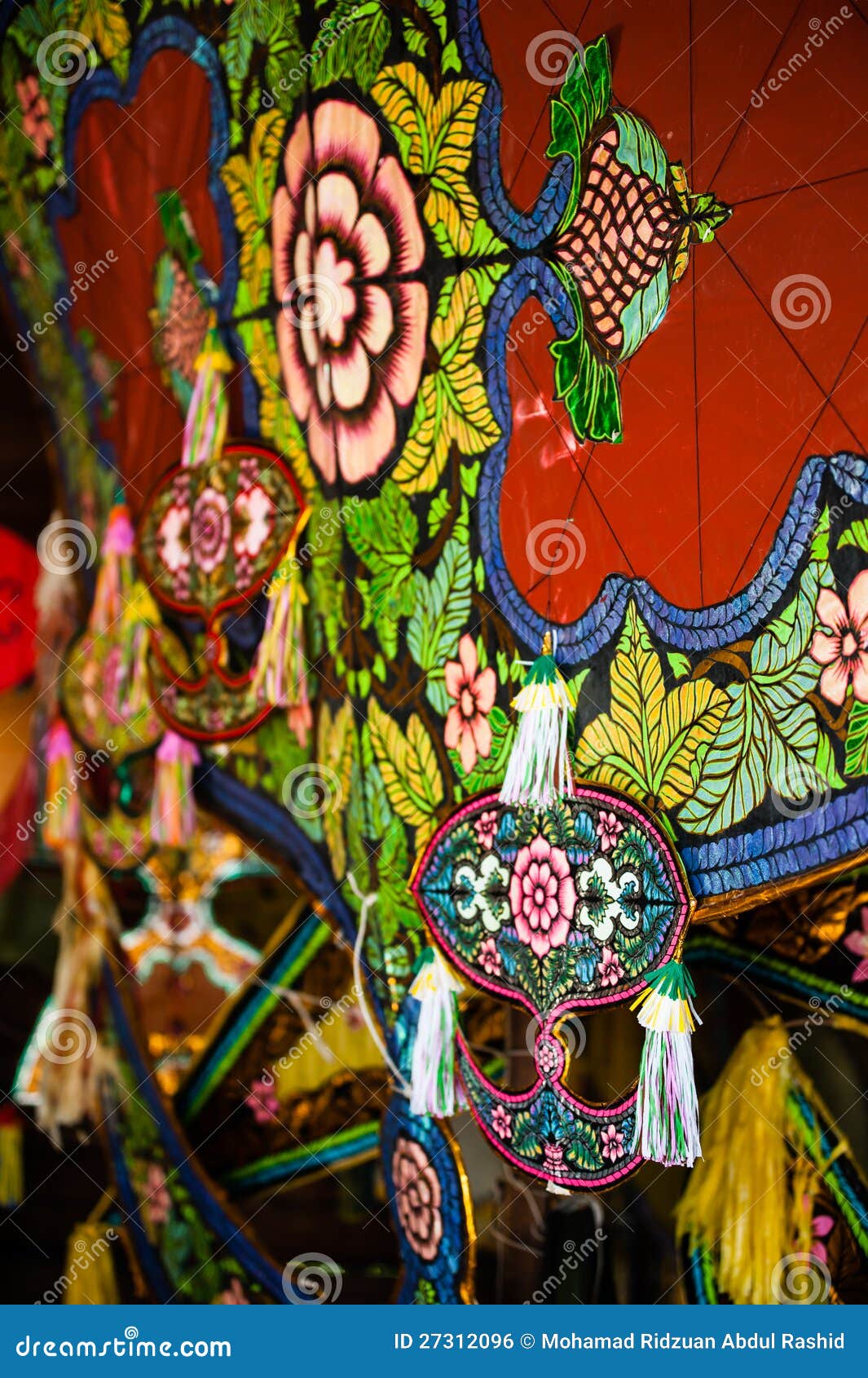 Wau Bulan Royalty Free Stock Image - Image: 27312096