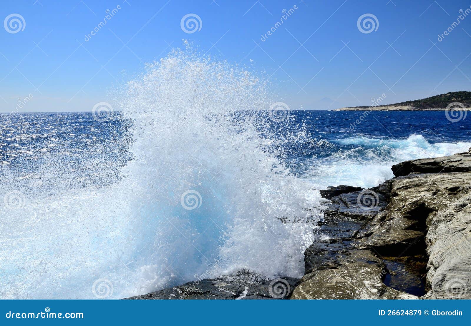 Waves breaking on rocks stock image. Image of ocean, powerful - 26624879