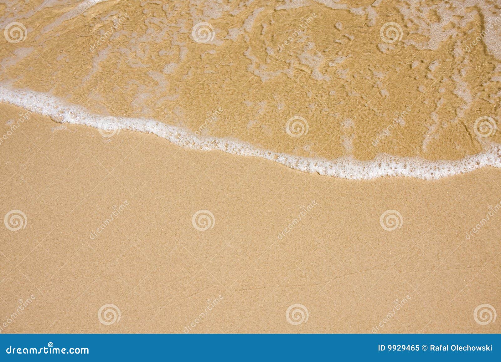 Wave on clear sand beach stock image. Image of summer - 9929465
