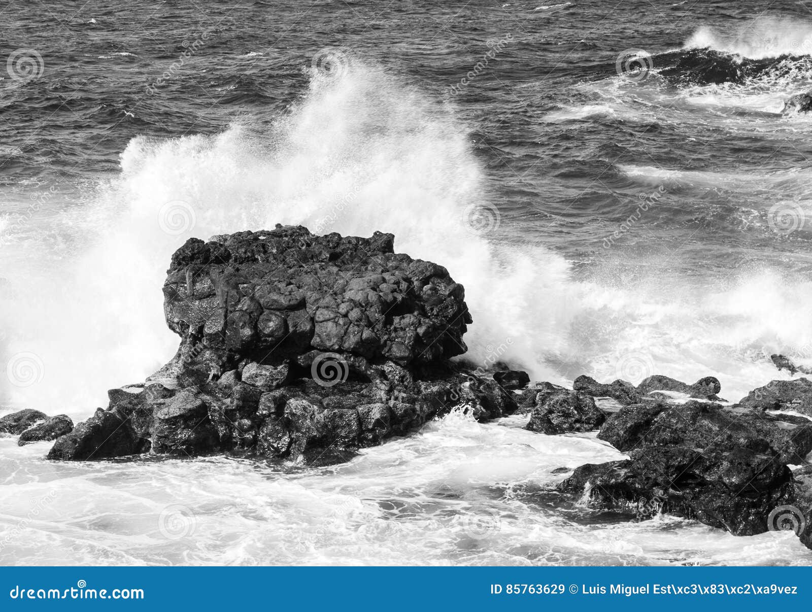 Wave stock image. Image of crash, stone, blanco, black - 85763629