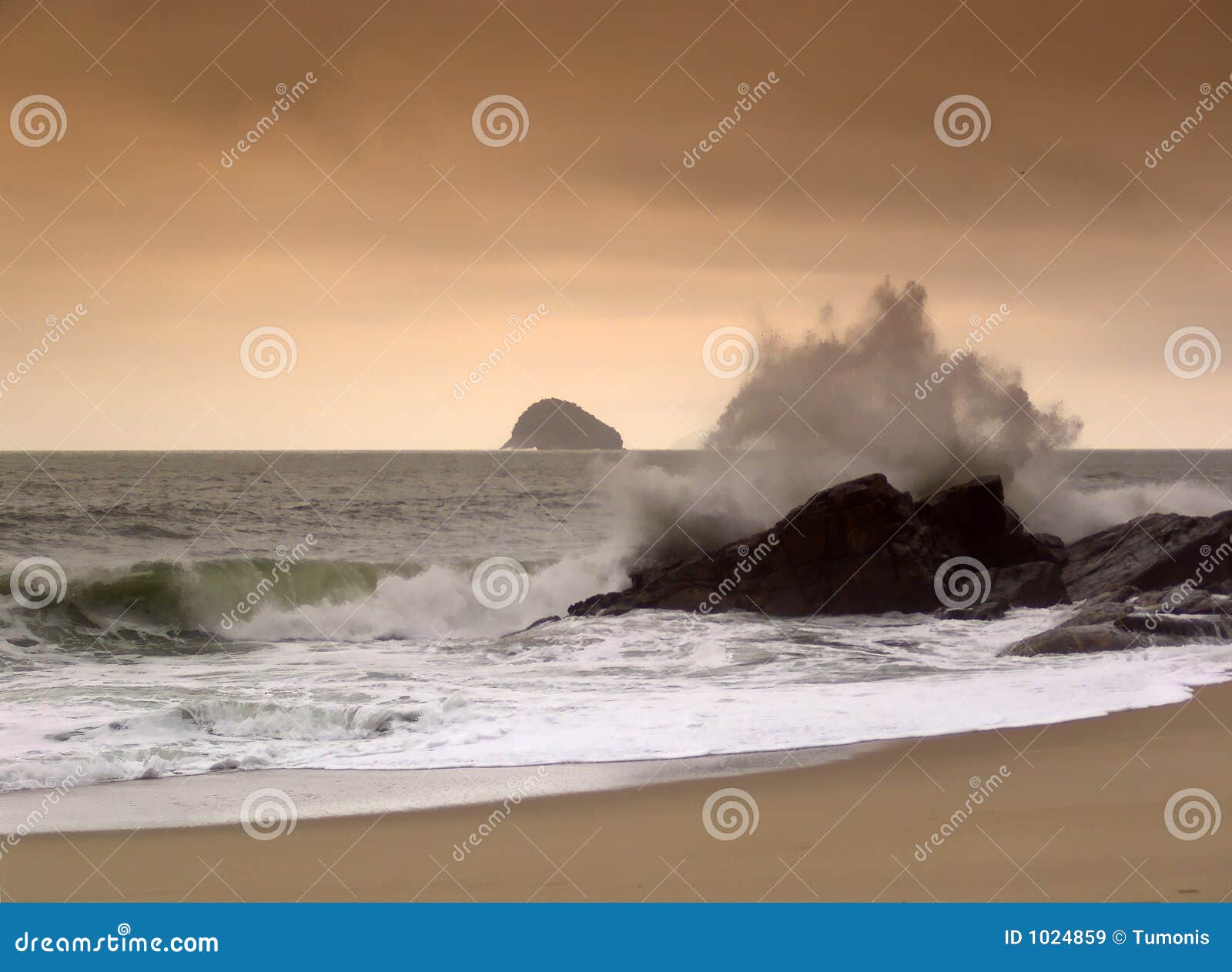 Wave crashing on rock stock image. Image of crash, plume - 1024859