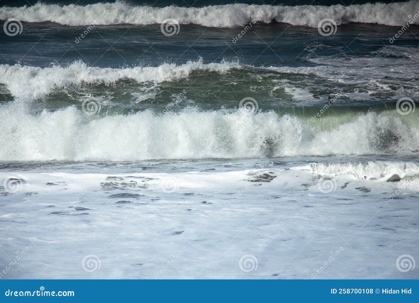 The Waves Approaching the Shoreline Stock Photo - Image of water ...
