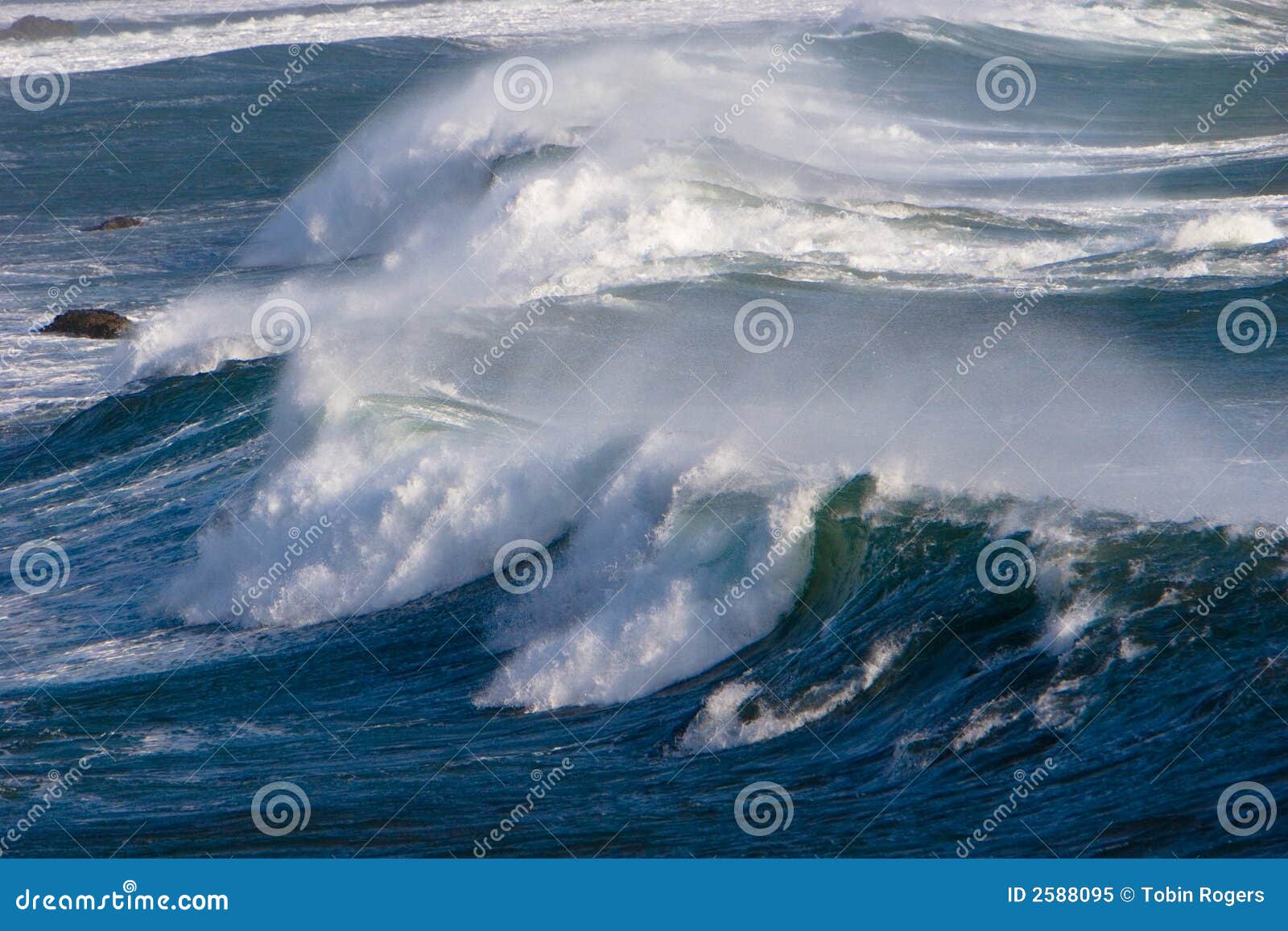 Waves Crashing stock image. Image of water, waves, crash - 2588095