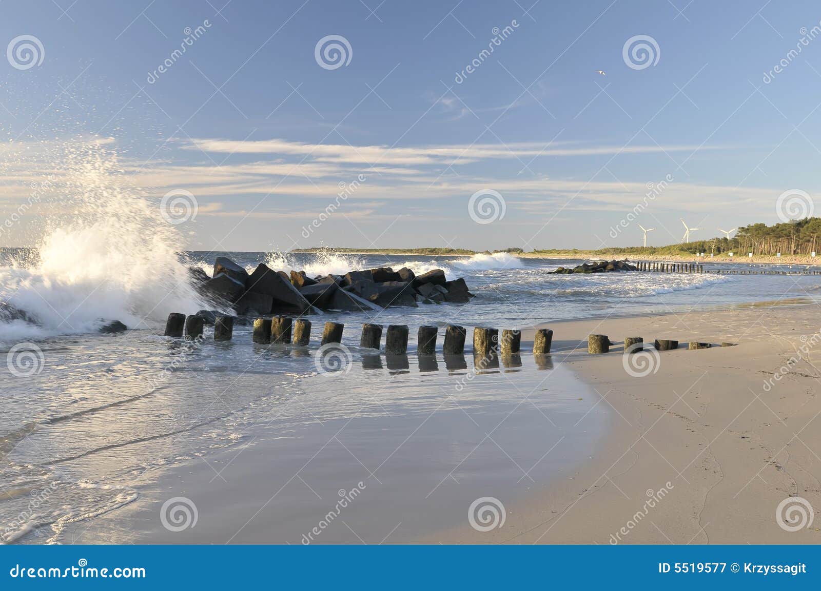 Waves Crashing on the Jetty Stock Image - Image of sandy, wave: 5519577