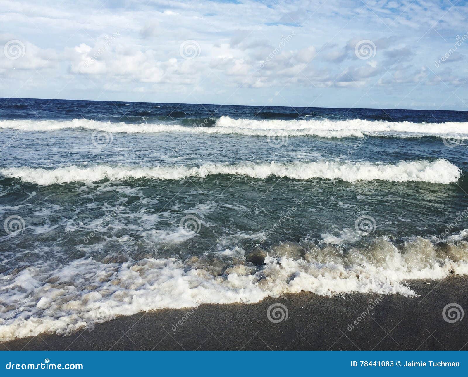 Waves Crashing on the Shores Stock Image - Image of beach, shores: 78441083