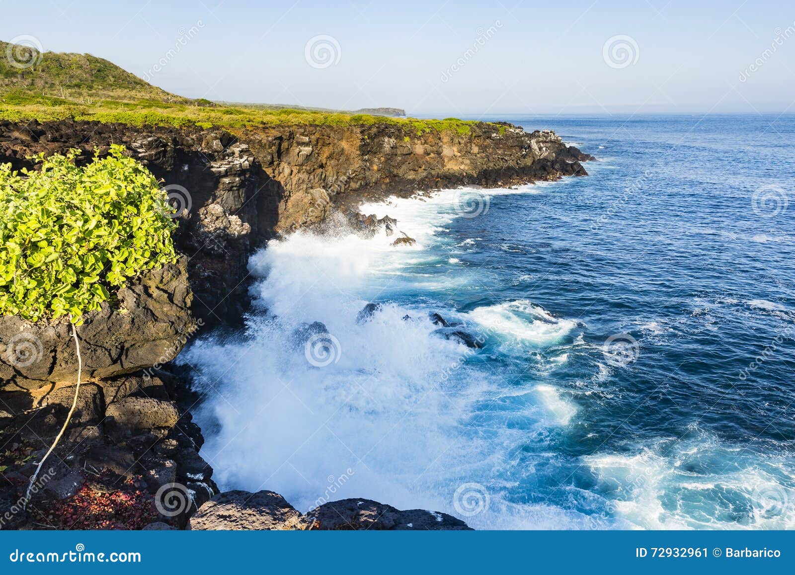Waves Crushing Against the Cliffs Stock Image - Image of south, america ...