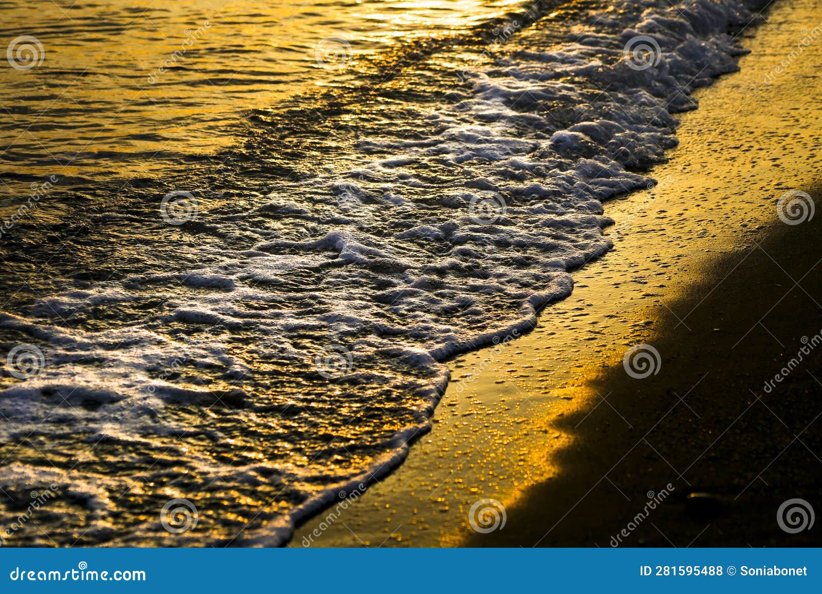 Waves Drawing Geometric Shapes on the Shore Stock Illustration ...