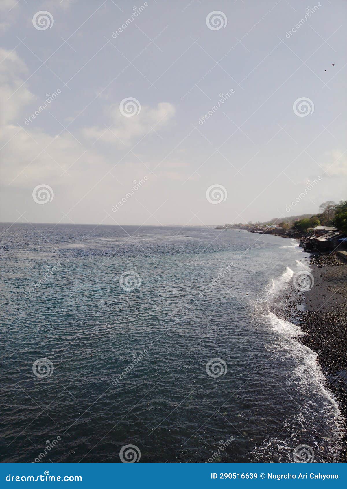 Waves on the Edge of the Wide Sea Stock Image - Image of water, coast ...
