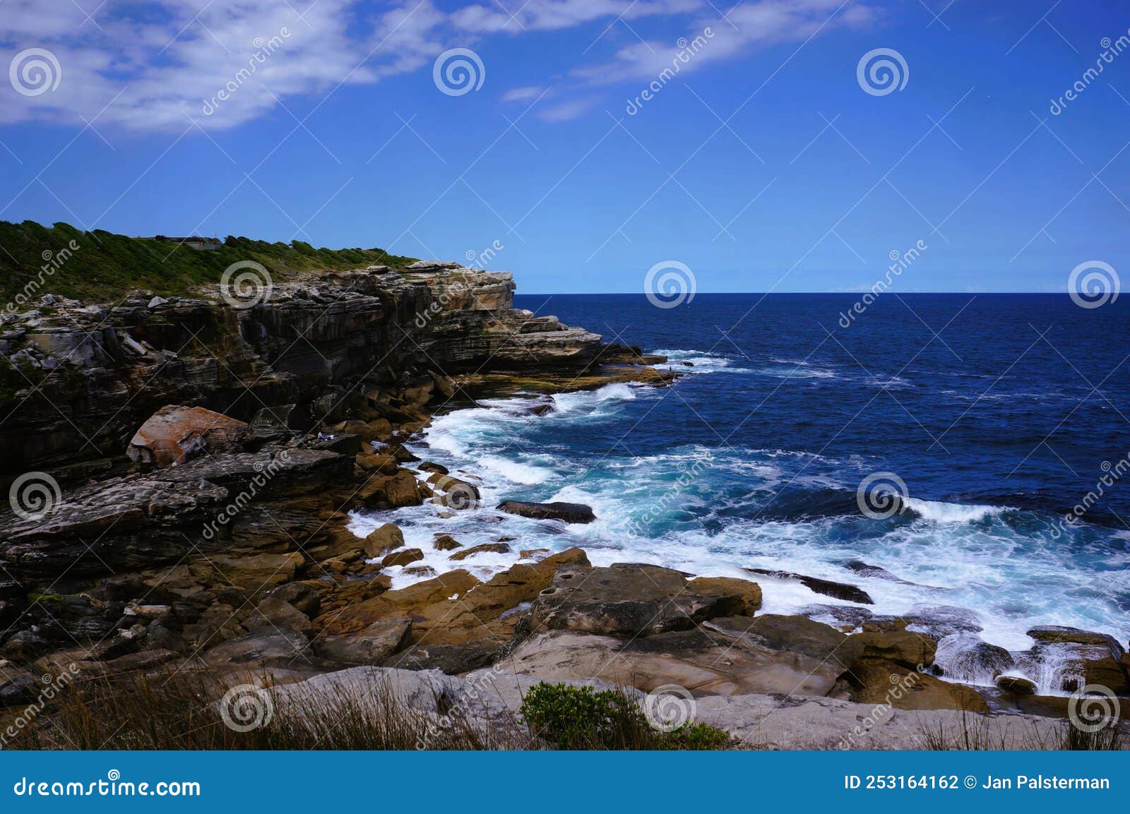 Waves Eroding the Cliffs of the New South Wales Coast in Australia ...