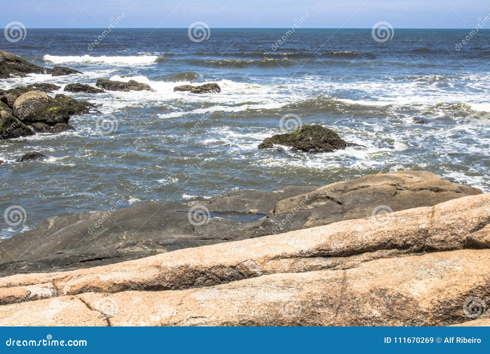 Waves hit the rocks stock image. Image of plant, paulo - 111670269
