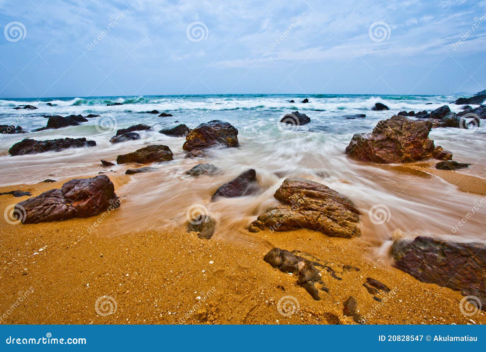 Waves and rocks stock image. Image of flowing, flow, summer - 20828547