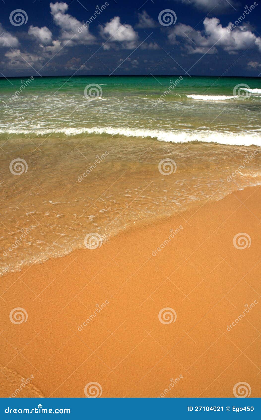 Waves on the sandy beach stock image. Image of ocean - 27104021