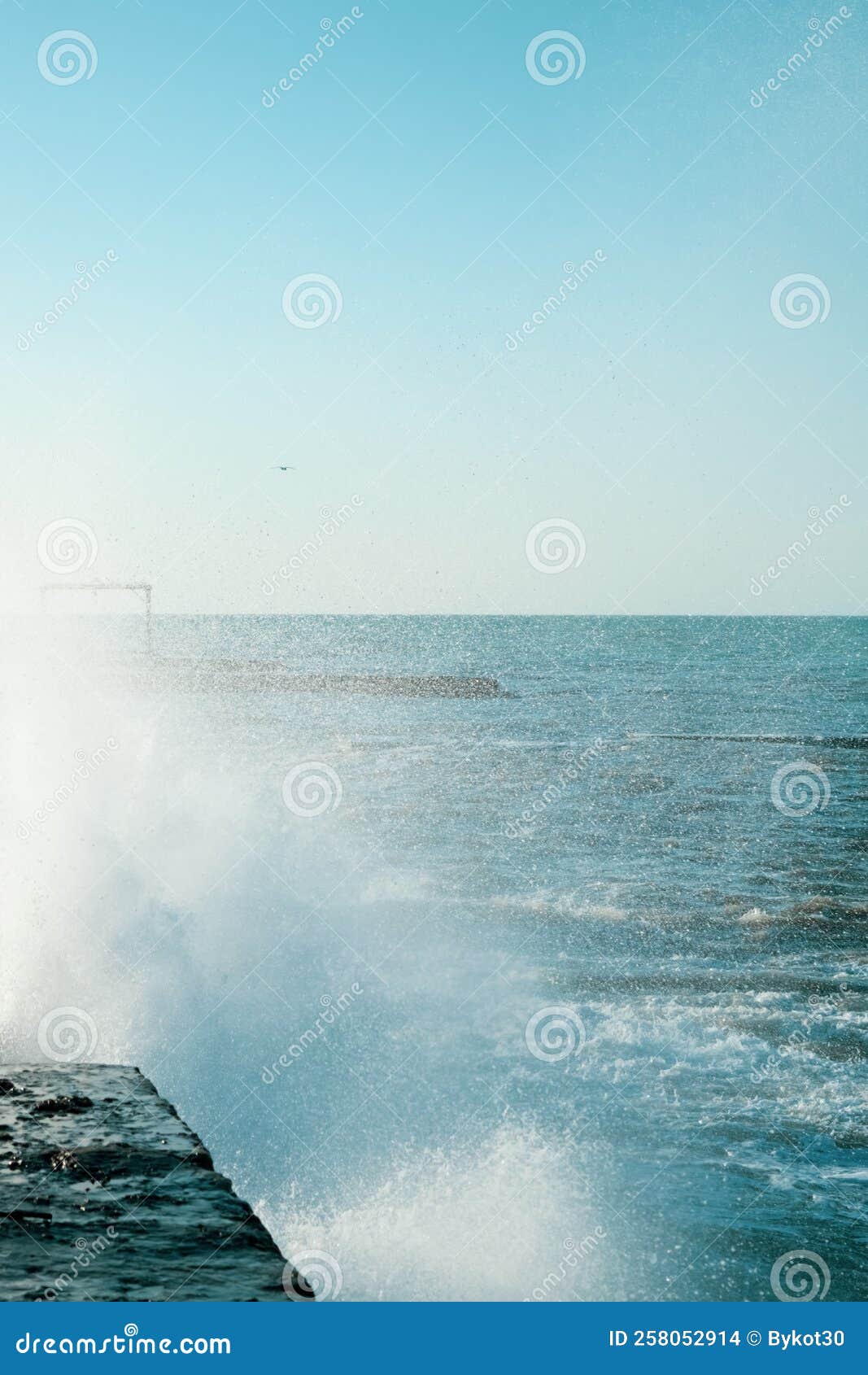 Waves on the SeaThe Waves Crash on the Old Pier. Beautiful Seascape ...